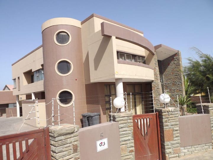 Modern Units Close To The Beach - Swakopmund