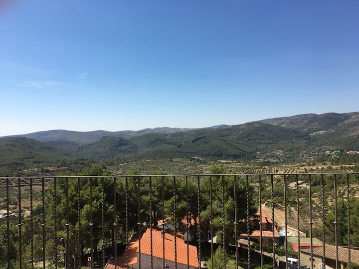 Adosado En Urbanización En Torás. - Viver