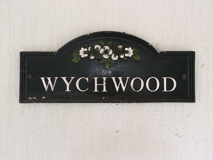 'Wychwood'  - Noosa Hinterland Pad - Eumundi