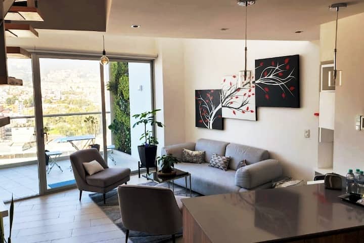 Loft De Lujo Con Cautivante Vista A La Montaña - Quito