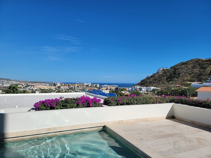 Close To Downtown. 2 Bed, 2 Bath Condo With Pool. - Cabo San Lucas