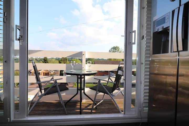 Unique 2 Bedroom Apartment In A Peaceful Location - Birmingham