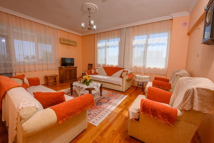 Evlerimiz Denize 400 Mt. Ferah Ve Tertemiz... - Demre