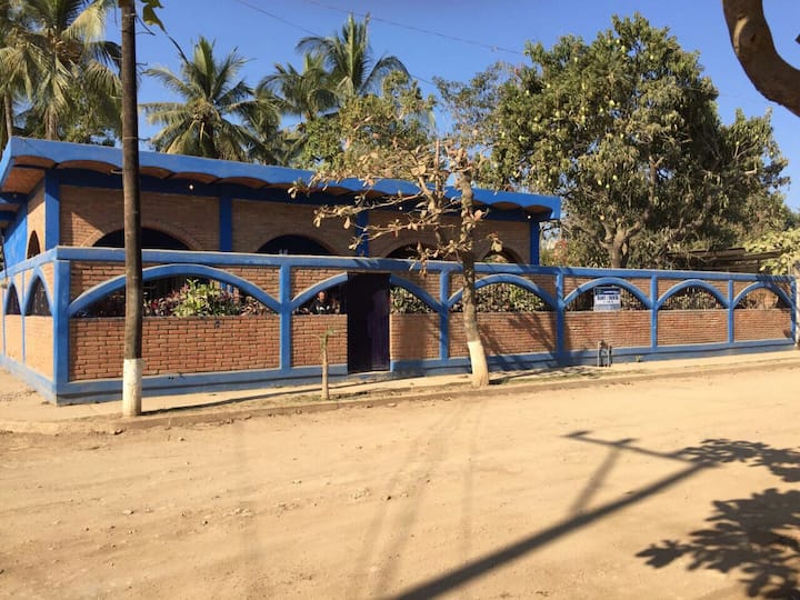 La Casa De Monteon (Pueblo De El Monteon) - Lo de Marcos