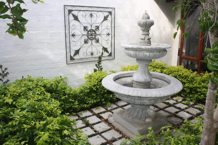 Private Guest Suite With Breakfast Sbosch Central - Stellenbosch
