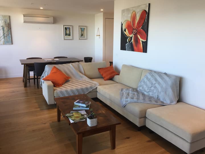 Luxury Apartment: Park/cbd Views, Roof Terrace! - Melbourne