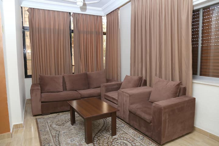 Saadah Furnished Apartment - 암만 주