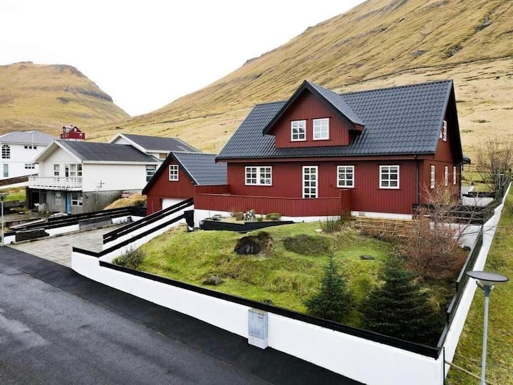 ÁArlon Airbnb Oyndafjørdur - Greenland