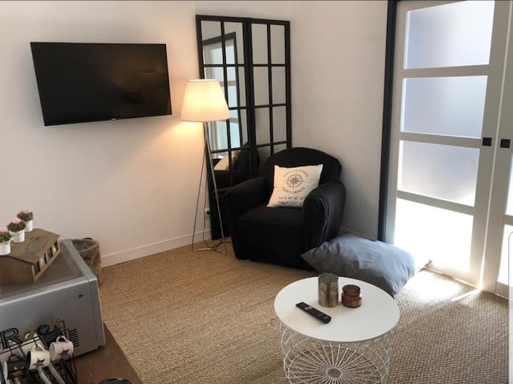 Chambre Style Studio. - Dol-de-Bretagne