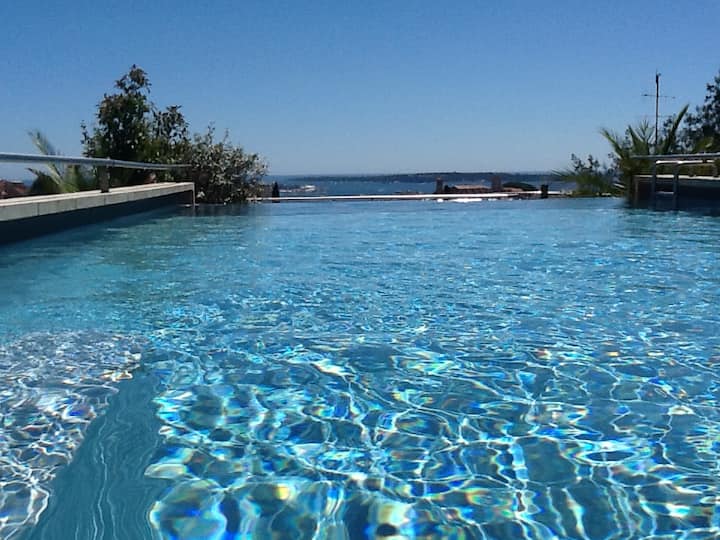 Cannes: Villa Piscine Sur Toit Avec Vue Mer - Cannes