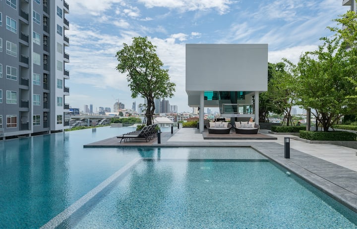 Gastronomic Getaway By The Metro | Wfh | Imac - Taling Chan