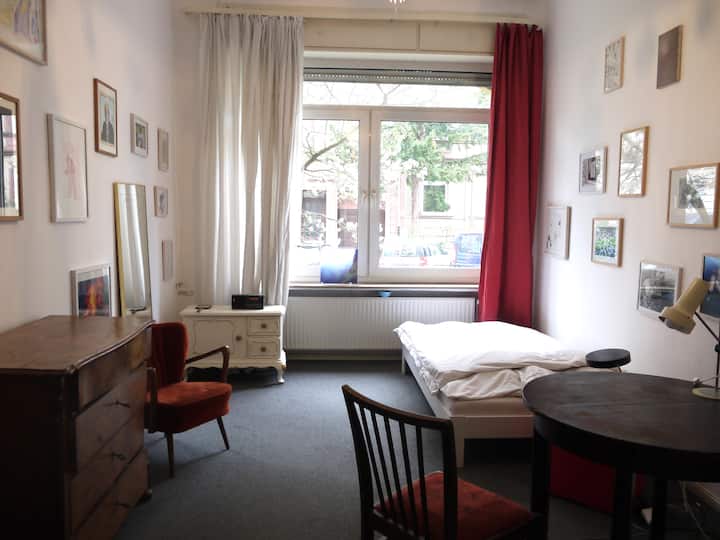 Schöne Kleine Wohnung Im Frankfurter Nordend - Frankfurt