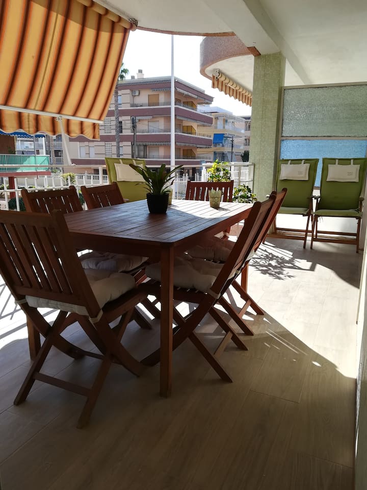 Apartamento Con Terraza Junto Al Mar En Gran Playa - Santa Pola