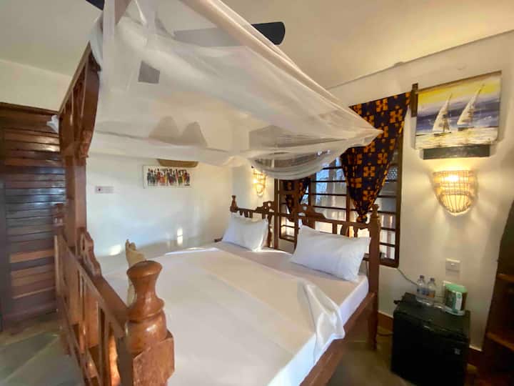 Kingstone Lodge (Sea View Deluxe) - Tanzanie