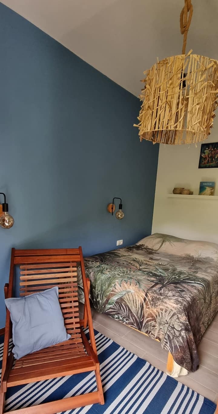 Calming Ocean Of Blue For A Single Traveller - Cabo Verde