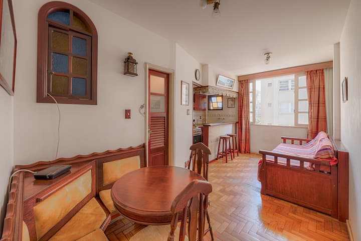 Copacabana 2 Blocks From The Beach Up To 5p - Copacabana