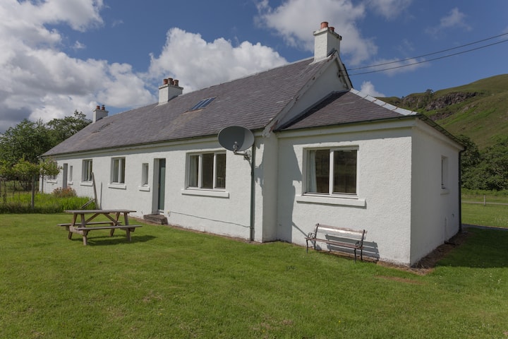 Strathan Cottage, Attadale Estate, Lochcarron - Lochcarron