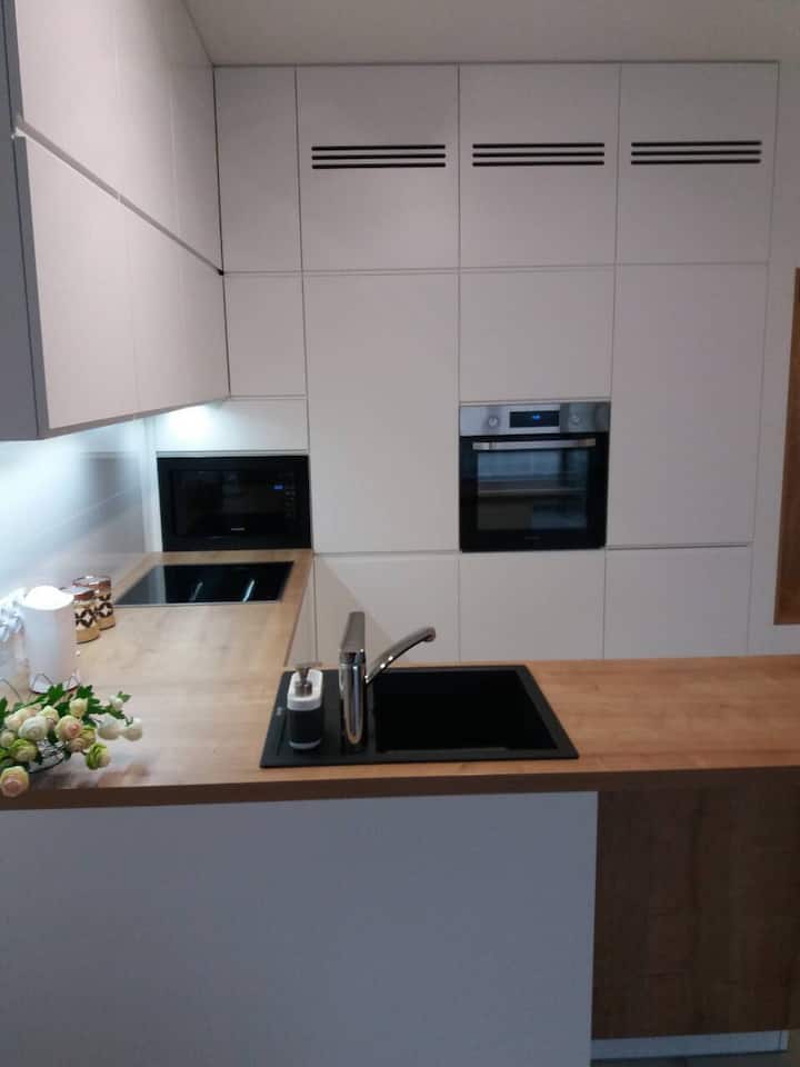 Luxury Apartment In Heart Of Warsaw With Parking - Varsovia