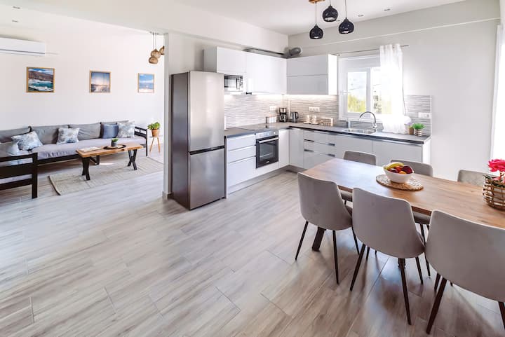 Modern Luxe Vakantiehuis Iraklion Voor 6 Personen. - Iráklion