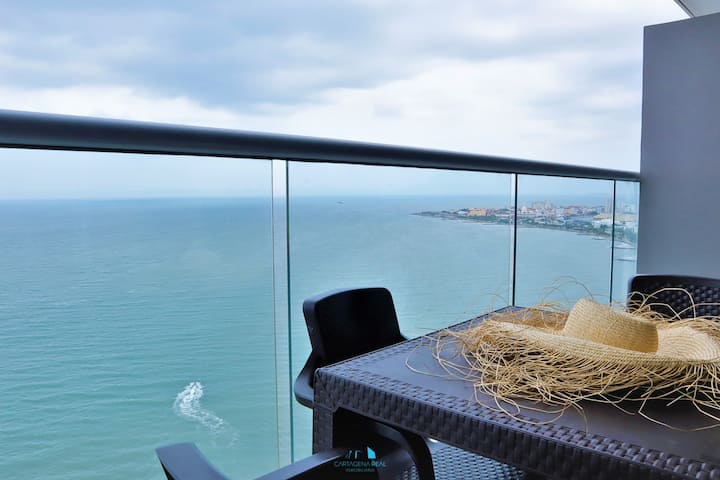 Vista Frente Al Mar, Cerca A La Ciudad Amurallada. - Cartagena, Colombia