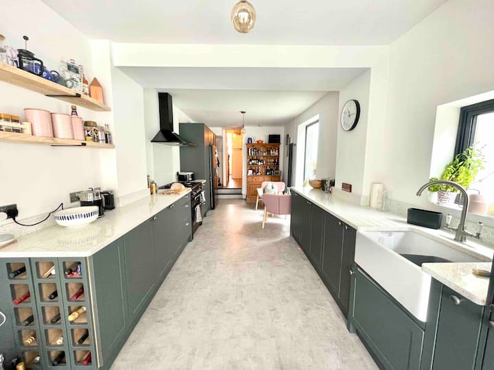 Cardiff Rooms In A Home - Fantastic Location! - Cardiff