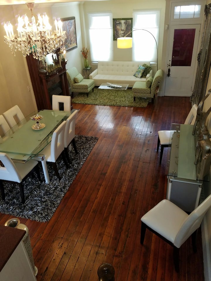 Center City House With Parking! - Philadelphia, PA