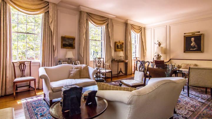 Old Town Alexandria Historic Mansion  Poetry Suite - Alexandria, VA