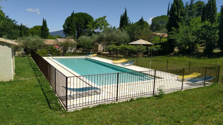 Lovely Mazet With Shared, Heated, Secure Swimming Pool - Vaison-la-Romaine