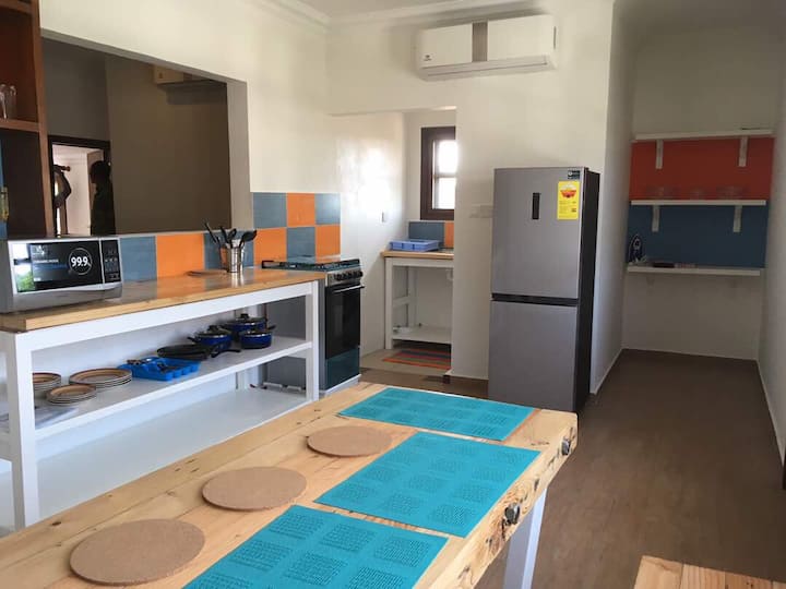 Urban Charm 1-bed Flat In Osu - Accra