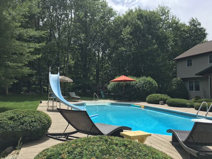 Pool Oasis In The Poconos - Stroudsburg, PA