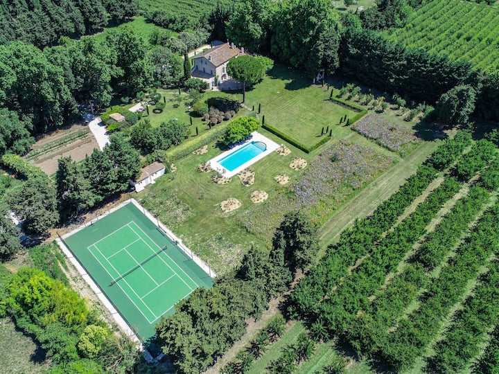 5 To 9 Br  7 Ba House 8 Acres Pool Tennis Ac !!!! - Les Baux-de-Provence