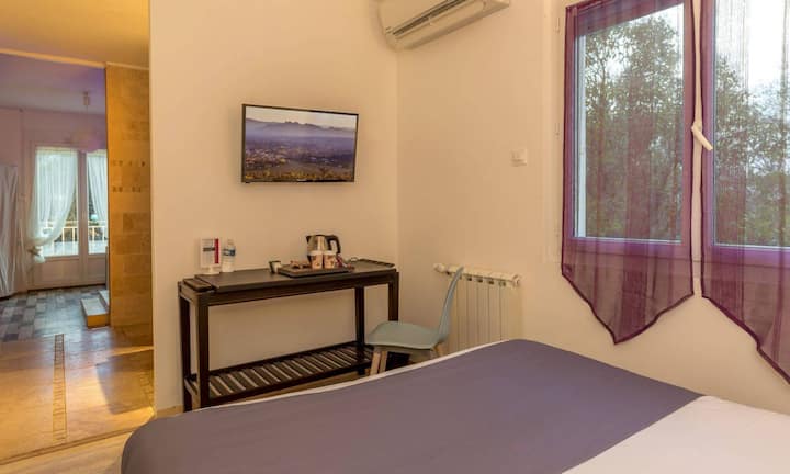 Suite With Jacuzzi | Clair Hotel, Martigues - Sausset-les-Pins