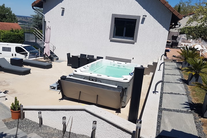 Location Villa Avec Spa De Nage - Vichy