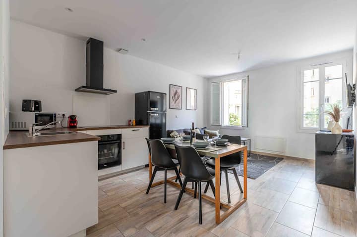 ÉLégant T3 Rue Piétonne, 2 Ch. Wifi, 15min/gare - Toulon