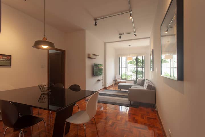 Espaçoso Apartamento Para Sua Família No Paraiso - Liberdade