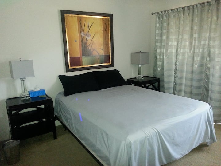 Oasis Master Suite - Near Amgen - Thousand Oaks, CA