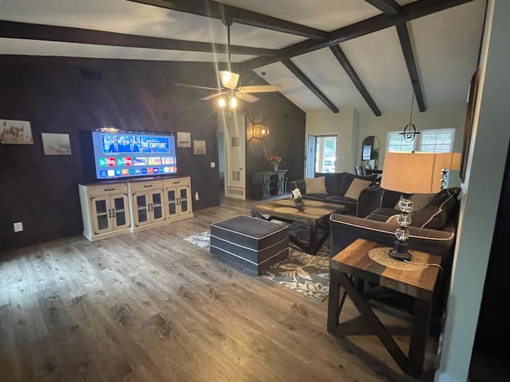 Pool/fenced/pet Friendly Home 2 - Savannah, GA