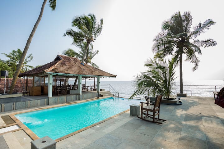 Cherai Beach Resor Garden View Room -
