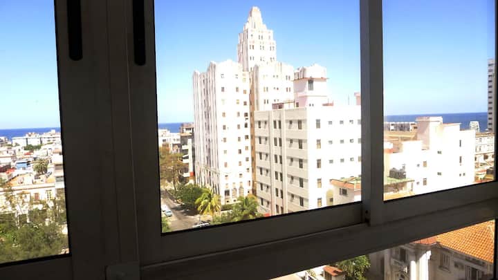 Vedado Condo With Sea View. - Florida