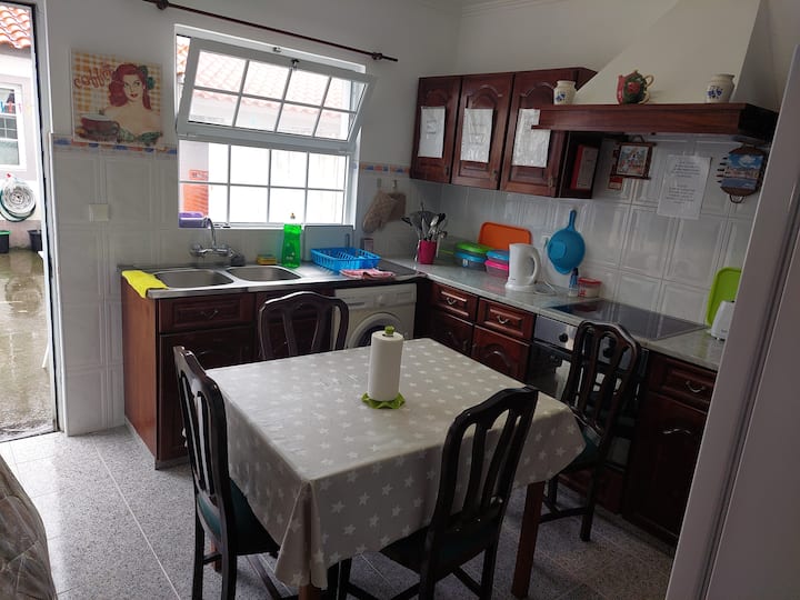 Quarto 4 Com Wc Privado - Ponta Delgada