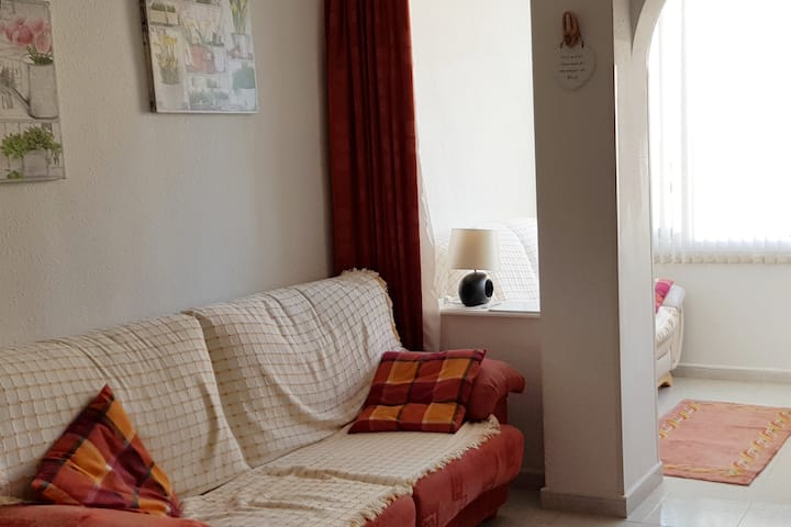 In The Costa Blanca - Beach At 300m - Calp