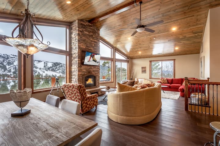 Bear Mountain Views, Hot Tub, Gorgeous Luxury Home - Big Bear, CA