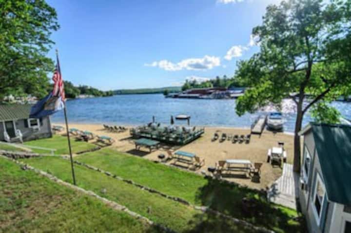 Private Suite At Lakefront Resort - Lake Winnipesaukee, NH