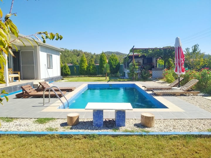 Müstakil Havuzlu Villa - İçmeler