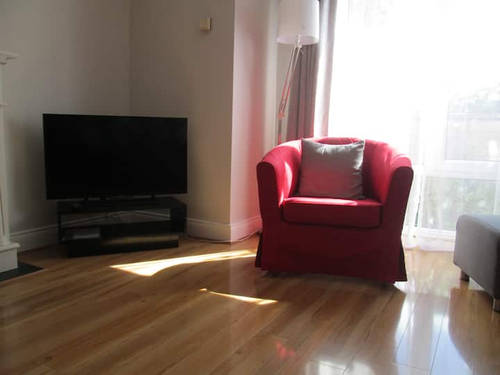 Luxury 2 Bed Apartment With Own Private Entrance. - Dublin