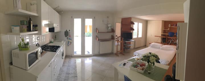 Vaste Et Lumineux Studio - Sanremo