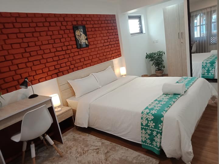 Beautiful Room With Balcony @Chandranarayan's Home - Kathmandu