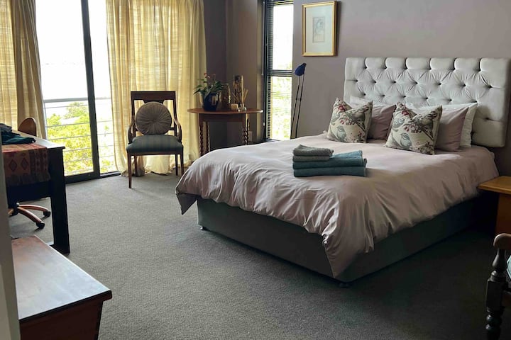 The Garden Root Private Room - Knysna