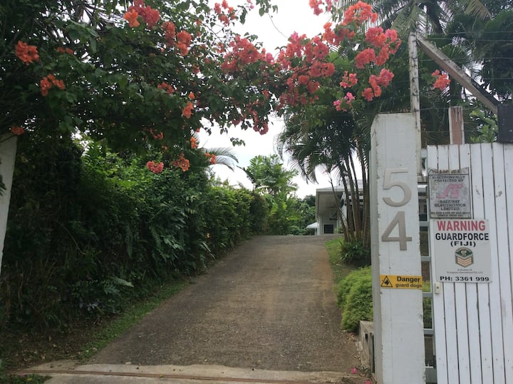 Apartment In Suva Point Swimming Pool, Beach, Usp - Suva