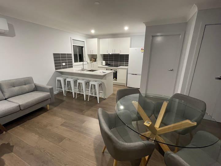 Kolang Cove - Cottage Near The Beach - Newcastle